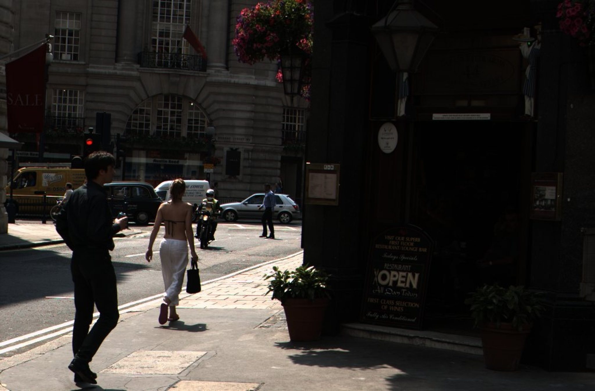 Combining An Isp And Vision Processor To Implement Computer Vision